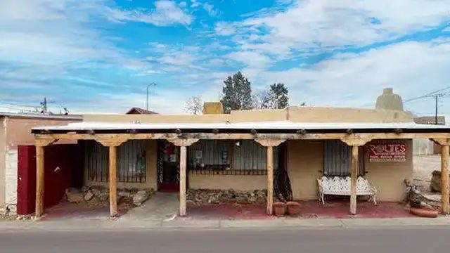 2113 Charlevoix St NW