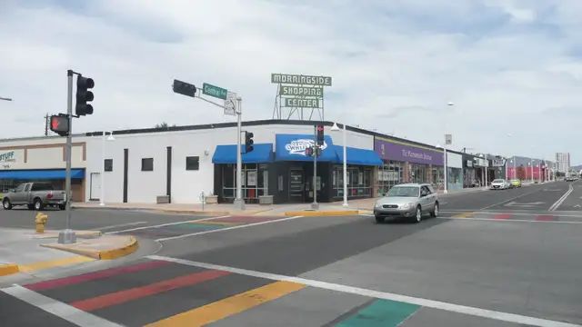 4005 Central NE - Morningside Shopping Center - 3618 SF available